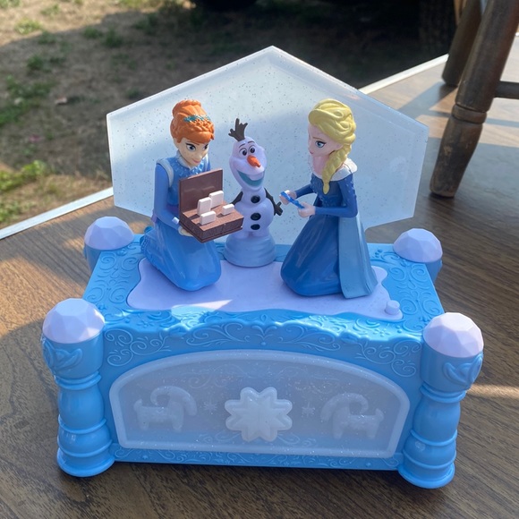 Toys | Battery Operated Elsa Ana Olaf Music Box | Poshmark
